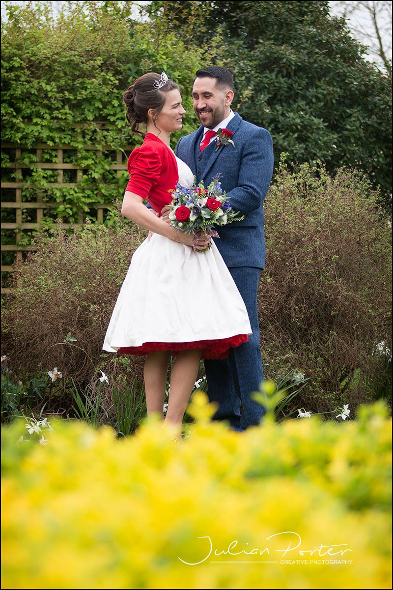 The Gardens Yalding wedding photos | Julian Porter Photography