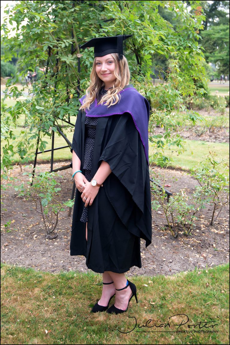 Graduation photography with Chelsea and family | Julian Porter Photography