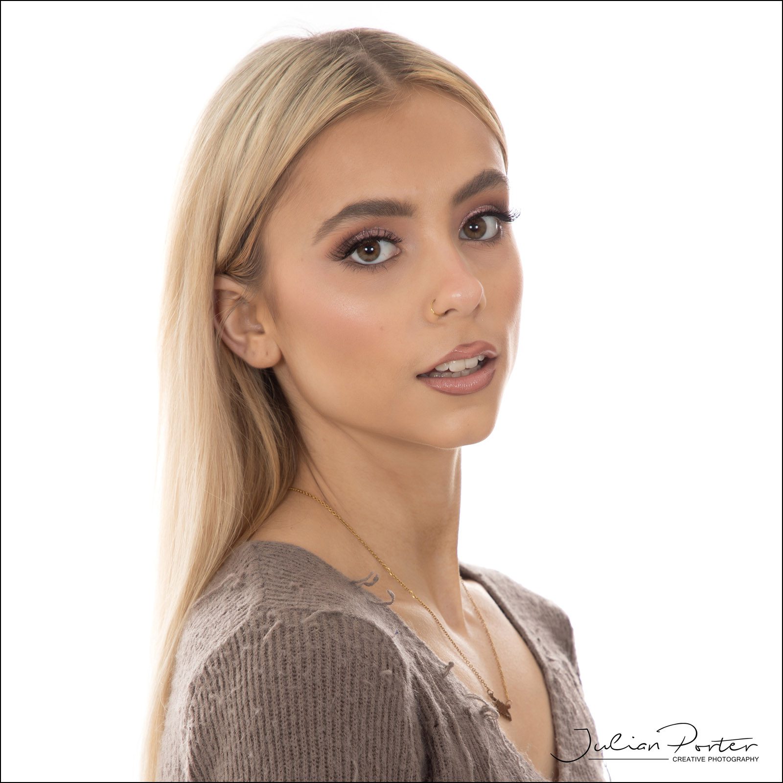 Chloe and Scarlett acting portfolios | Julian Porter Photography